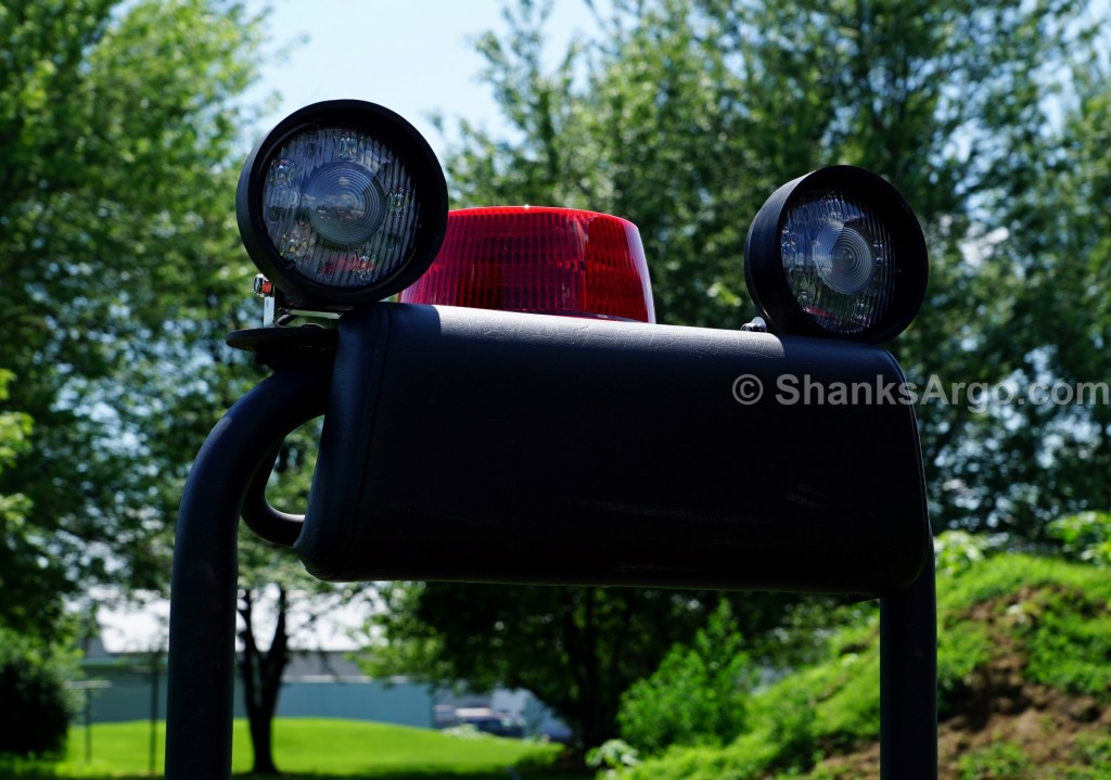 Fold Down Light Bar, 2 Spotlights, Beacon - ARGO XTV Accessories ...